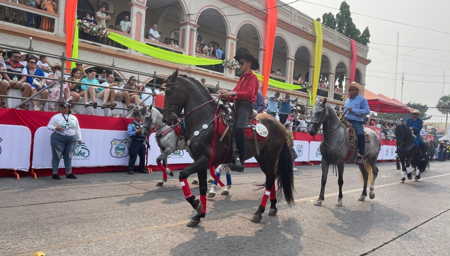 La Ceiba refleja su belleza en el Gran Carnaval Internacional de la ...